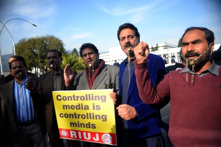 Pakistan Federal Union Journalists Pfuj Observe Editorial Stock Photo ...