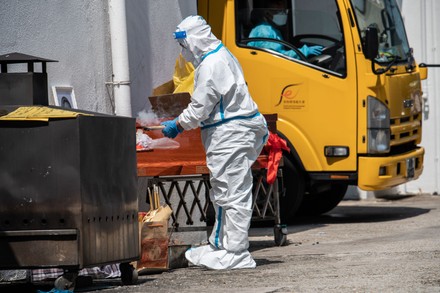 Private Mortuary Worker Ppe Prepares Body Editorial Stock Photo - Stock ...