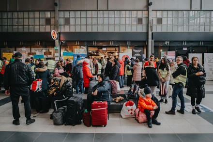 War Refugees Ukraine Reached Wroclaw Poland Editorial Stock Photo - Stock Image | Shutterstock