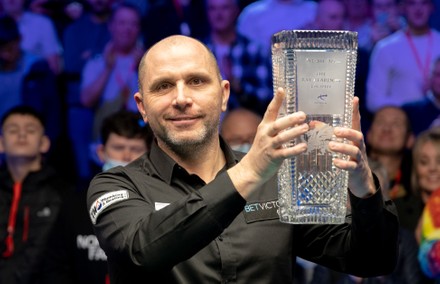 Joe Perry Lifts Ray Reardon Trophy Editorial Stock Photo - Stock Image ...