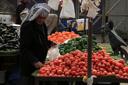 Iraqi Man Buys Vegetables Popular Market Editorial Stock Photo - Stock ...