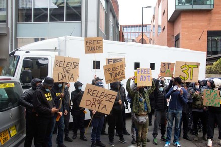 imágenes de Protest in solidarity with Rapper Tunde in Manchester, UK ...
