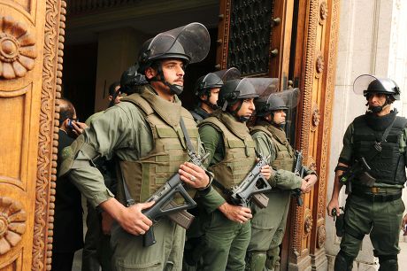 __COUNT__ Army special forces guard the Egyptian Museum, Cairo, Egypt ...