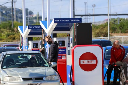 People Queue Fill Tanks Waitomo Gas Editorial Stock Photo - Stock Image ...