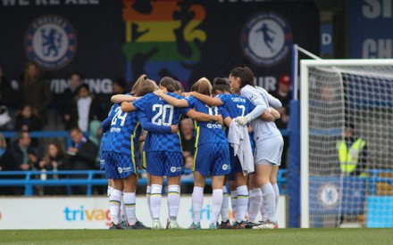 Chelsea Team Huddle Before Kick Off Editorial Stock Photo - Stock Image ...