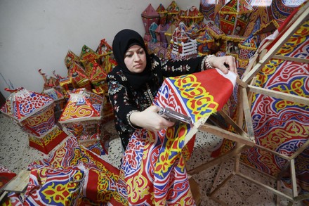Palestinian Woman Reham Shurab Makes Traditional Editorial Stock Photo ...