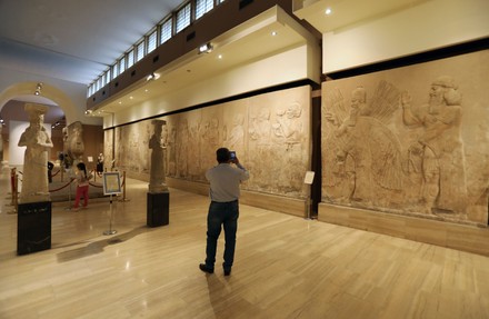People Visit Iraqi National Museum Baghdad Editorial Stock Photo ...