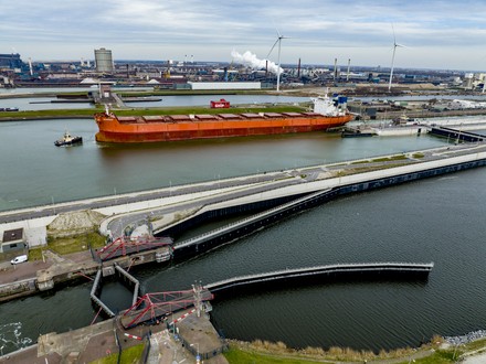 IJmuiden sea lock, the largest sea lock in the world, Netherlands - 16 ...