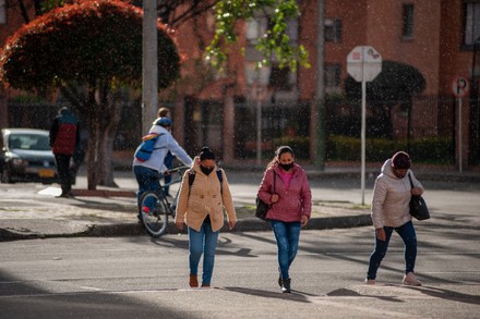 People Roam Commute During Rainy Afternoon Editorial Stock Photo ...