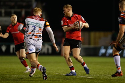 7 Charlie maddison of newcastle falcons Stock Pictures, Editorial ...