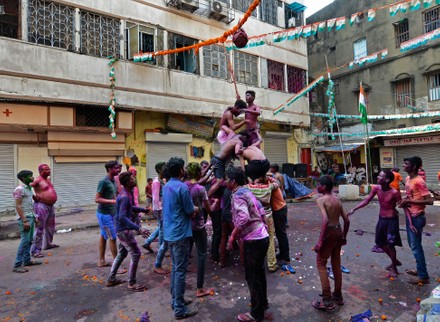 4,000 Holi celebrations Stock Pictures, Editorial Images and Stock ...