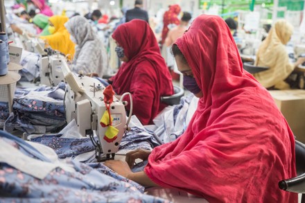 Ready Made Garments Workers In Bangladesh, Dhaka - 31 Jan 2021 Stock ...