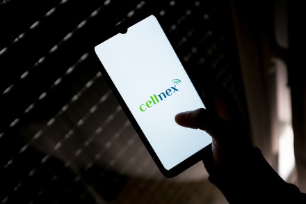 7 Cellnex logo Stock Pictures, Editorial Images and Stock Photos ...