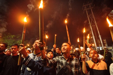 Torch Parade Tradition Welcoming The Month Of Ramadan In Central ...