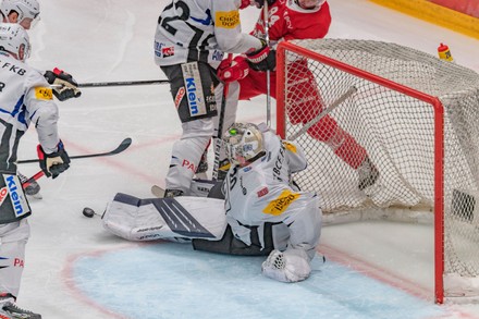 Lausanne Switzerland 03272022 Reto Berra Goalkeeper Editorial Stock ...