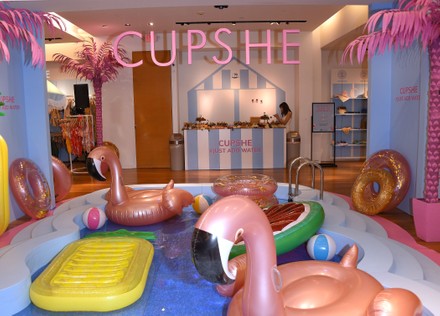 3,000 Pop up party Stock Pictures, Editorial Images and Stock Photos ...