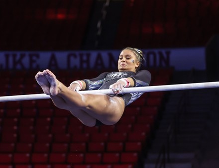Californias Mya Lauzon Competes On Balance Editorial Stock Photo ...