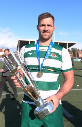 Rayn Smid Captain Ealing Trailfinders Holding Editorial Stock Photo ...