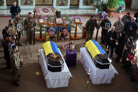 Military funeral of Ukrainian defenders - Roman and Leonid Butusin in ...