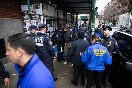 Police Arrest Homeless Man Residents Homeless Editorial Stock Photo ...