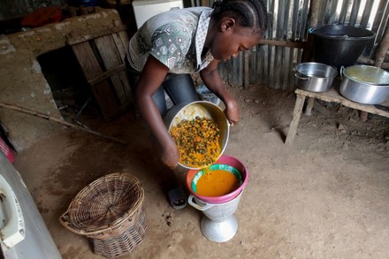 Liberian Chef Genevieve Sharty Prepares Palm Editorial Stock Photo ...