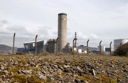 PICTURE SHOWS BAGLAN BAY POWER STATION Editorial Stock Photo - Stock ...