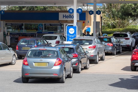 Queues Remaining Petrol Tesco Garage Cambridge Editorial Stock Photo ...