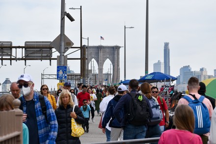 500 Crowded bridge Stock Pictures, Editorial Images and Stock Photos ...