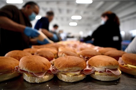 2,000 World food kitchen Stock Pictures, Editorial Images and Stock ...