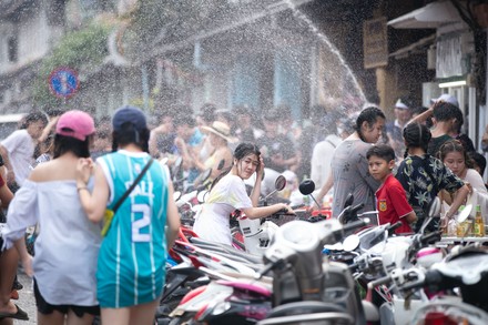People Splash Water Each Other Celebrate Editorial Stock Photo - Stock ...