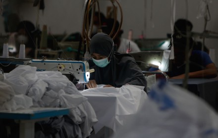Muslim clothing factory during Ramadan following the sloping Covid-19 ...