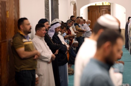 Iraqi Sunni Muslims Perform Night Prayer Editorial Stock Photo - Stock ...