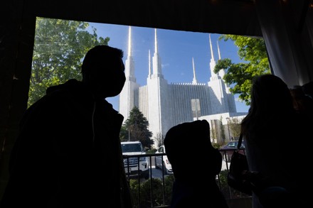 Visitors Prepare Enter Washington Dc Temple Editorial Stock Photo ...