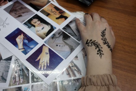 Palestinian Woman Applies Traditional Henna On Editorial Stock Photo ...