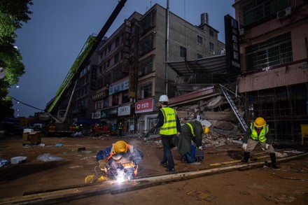 Rescuers Work Collapse Site Selfconstructed Residential Editorial Stock ...