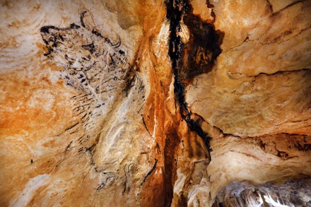 Cosquer Cave Archeological Treasure Submerged Creek Editorial Stock ...