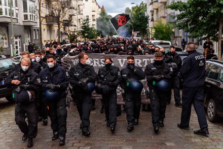 Demonstration Autonomous People After Search Apartments Editorial Stock ...
