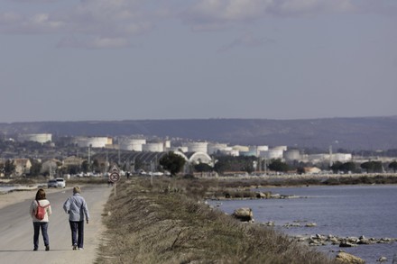 Berre Pond Lyondell Basel Refinery Flamingos Editorial Stock Photo ...