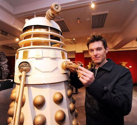 Doctor Who Memorabilia Auction Bonhams Auctioneers Editorial Stock ...