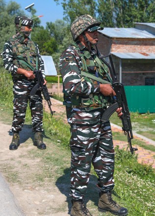 Indian Paramilitary Soldiers Stand Guard Site Editorial Stock Photo ...
