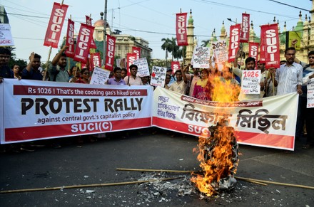2,000 Consumer protest Stock Pictures, Editorial Images and Stock ...