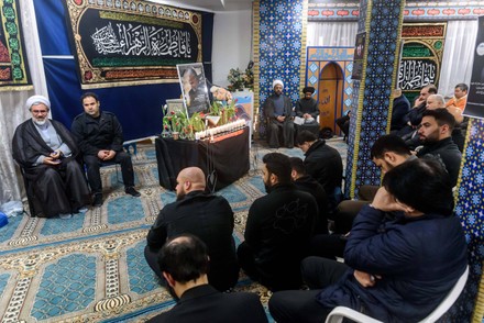 Funeral Ceremony Iranian General Qasem Soleimani - Foto de stock de ...