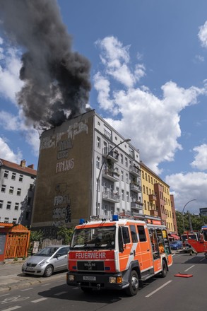 250 Roof truss fire Stock Pictures, Editorial Images and Stock Photos ...
