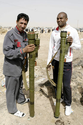 Libyan Men Prepare Fight Forces Libyan Editorial Stock Photo - Stock ...