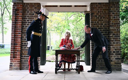 General Sir Adrian Bradshaw Kcb Obe Editorial Stock Photo - Stock Image ...