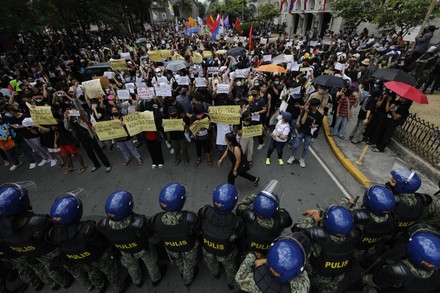 Filipino Protestors Stage Demonstration Calling Out Editorial Stock ...