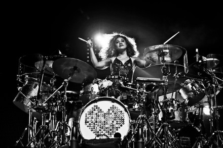 52 Drummer simple minds Stock Pictures, Editorial Images and Stock ...