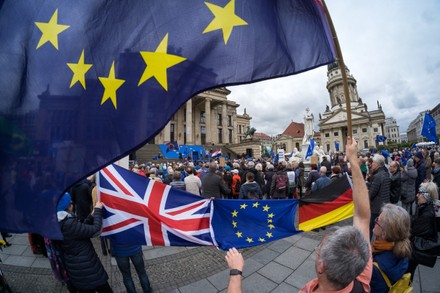 Proeurope Demonstration Pulse Europe Movement Against Editorial Stock ...