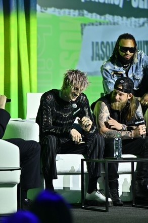 Lr Machine Gun Kelly Steve Baze Editorial Stock Photo - Stock Image ...