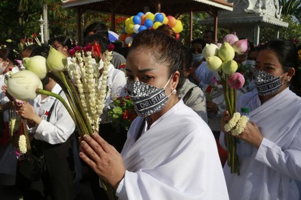 Cambodian Women Hold Lotus Flowers During Editorial Stock Photo - Stock ...